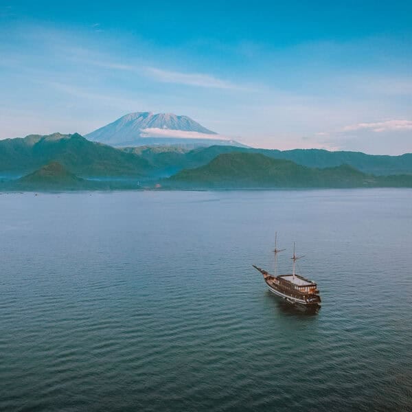 9 Days : The Lesser Sunda Island onboard of Silolona - Top Indonesia ...