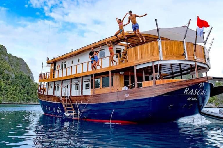 6 Days: Raja Ampat on Rascal Voyages - Top Indonesia Holidays