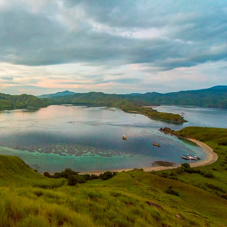 9 Days : The Lesser Sunda Island onboard of Silolona - Top Indonesia ...